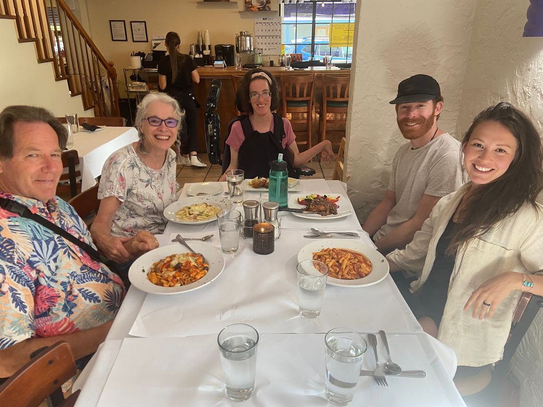 toscano's restaurante - GoCalaveras.com